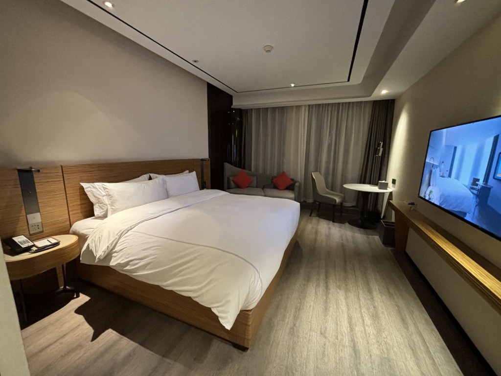 UrCove-Chengdu-Yulin-Road-31 | stick-traveler