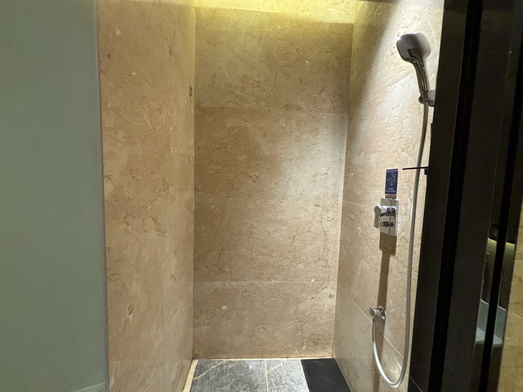 UrCove-Chengdu-Yulin-Road-45 | stick-traveler