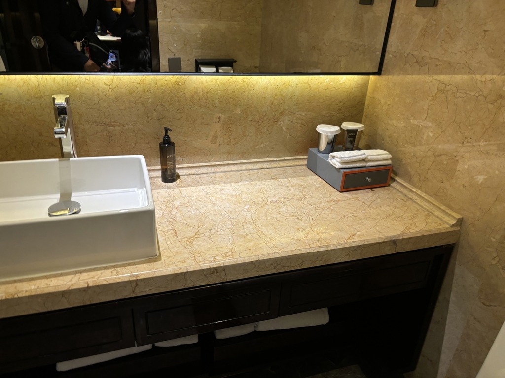 UrCove-Chengdu-Yulin-Road-50 | stick-traveler