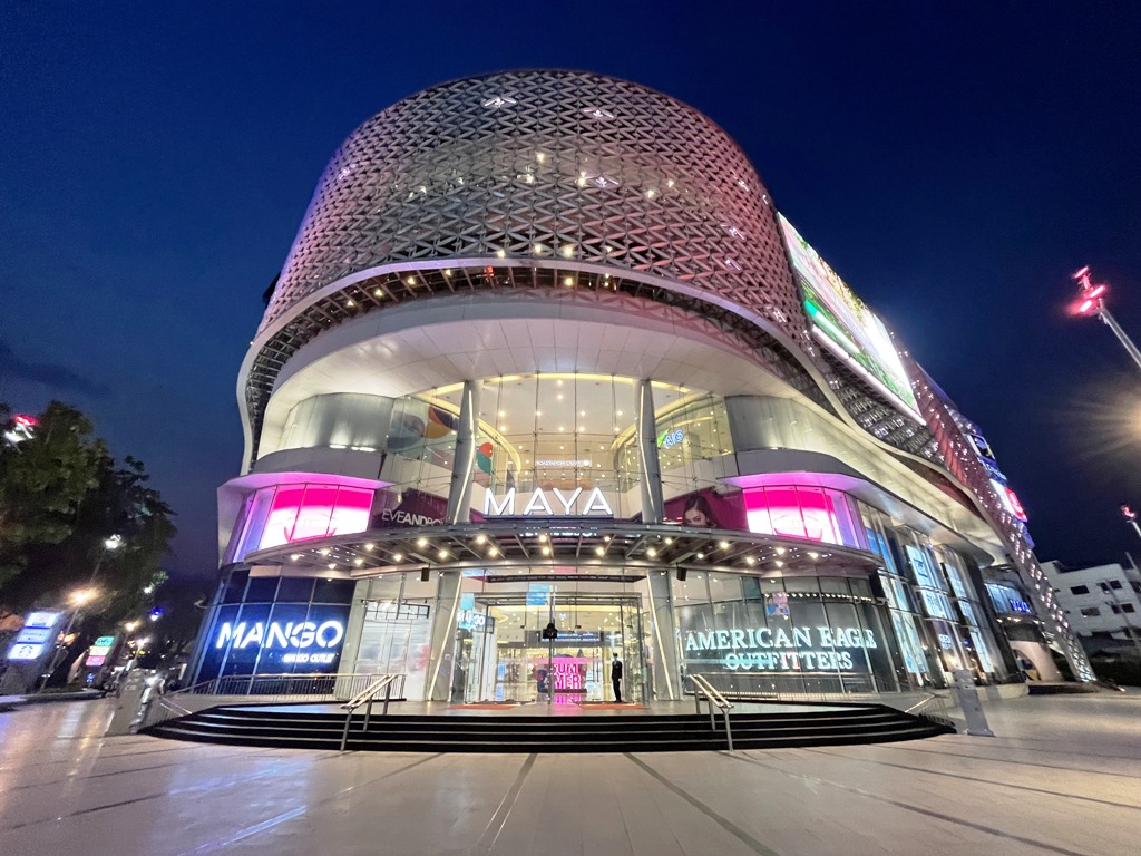 Maya-Shopping-Center-3 | stick-traveler